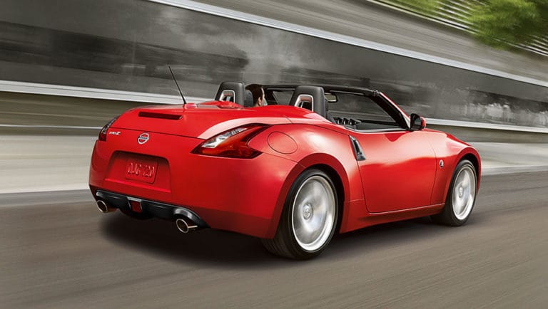 Nissan 370 Z Convertible, el placer de conducir con poder al aire libre
