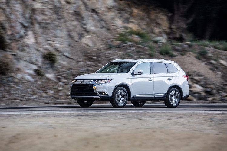 Mitsubishi Outlander SEL, una prueba de 2500 millas para un económico y ...