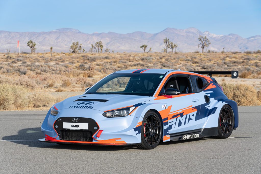 Hyundai muestra en los Angeles el RM19 Racing Midship Sports Car